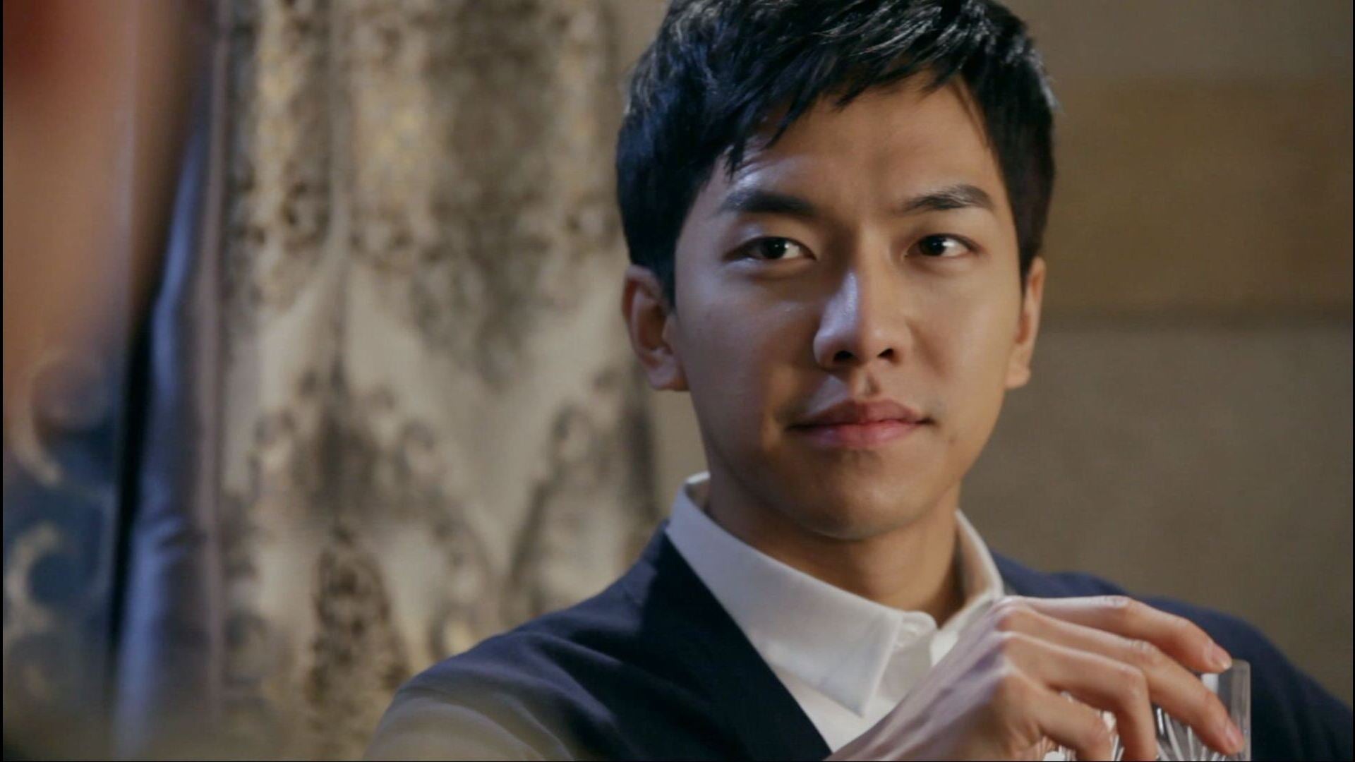 キング〜Two Hearts 第11話 | Lemino(レミノ) - 映画・ドラマ・アニメや音楽・ライブが見放題 | ドコモの動画配信サービス