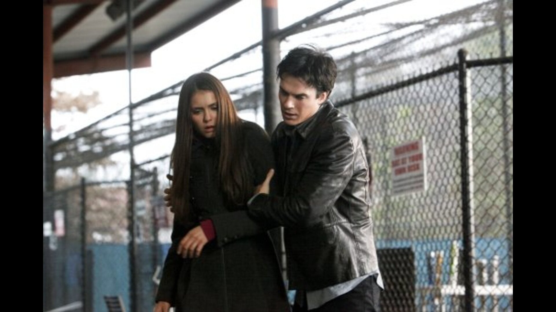 ヴァンパイア・ダイアリーズ シーズン3 第19話 | Lemino(レミノ) - 映画・ドラマ・アニメや音楽・ライブが見放題 | ドコモの動画配信サービス