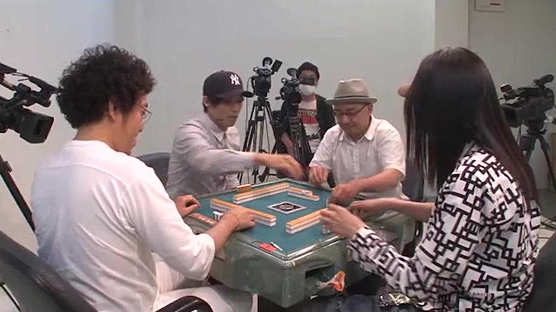 沖と魚拓の麻雀ロワイヤル RETURNS #23 | Lemino(レミノ) - 映画・ドラマ・アニメや音楽・ライブが見放題 | ドコモの動画配信サービス