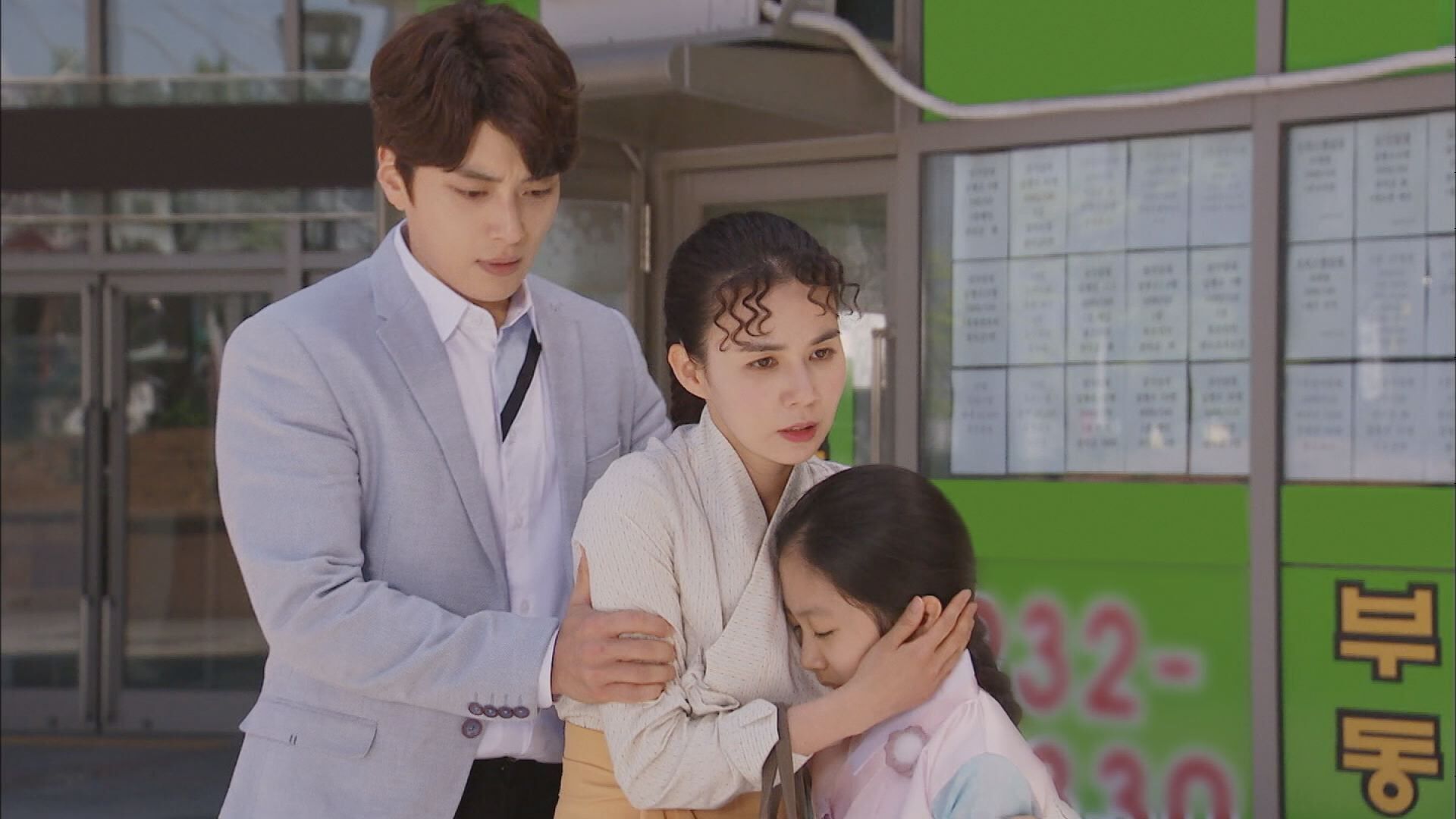 白詰草 第42話 | Lemino(レミノ) - 映画・ドラマ・アニメや音楽・ライブが見放題 | ドコモの動画配信サービス