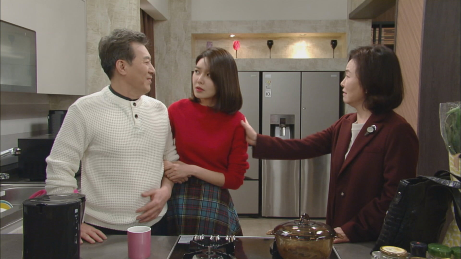 今日、妻やめます〜偽りの家族〜 第61話 | Lemino(レミノ) - 映画・ドラマ・アニメや音楽・ライブが見放題 | ドコモの動画配信サービス