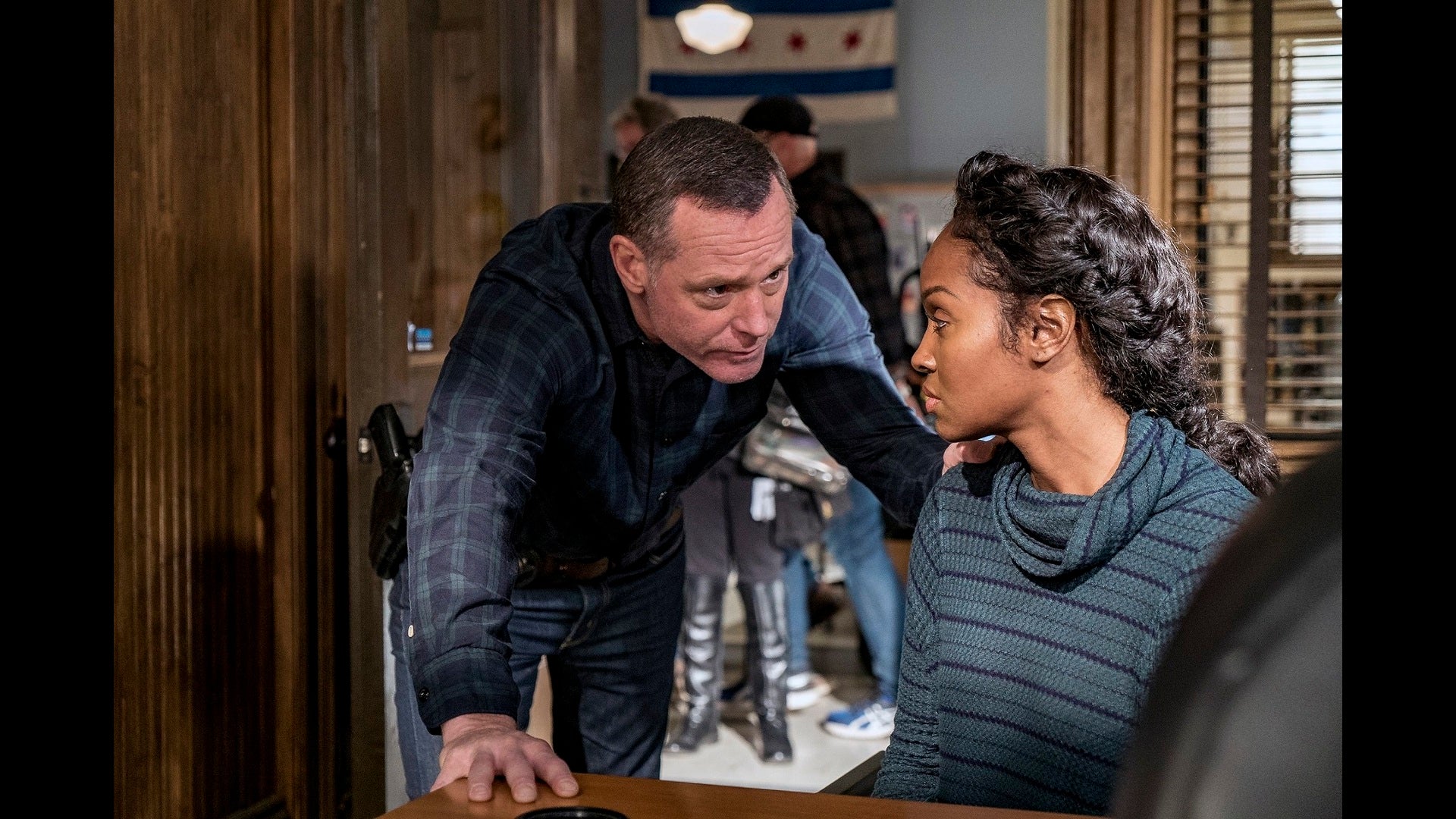 シカゴP.D. シーズン4 第10話 | Lemino(レミノ) - 映画・ドラマ・アニメや音楽・ライブが見放題 | ドコモの動画配信サービス