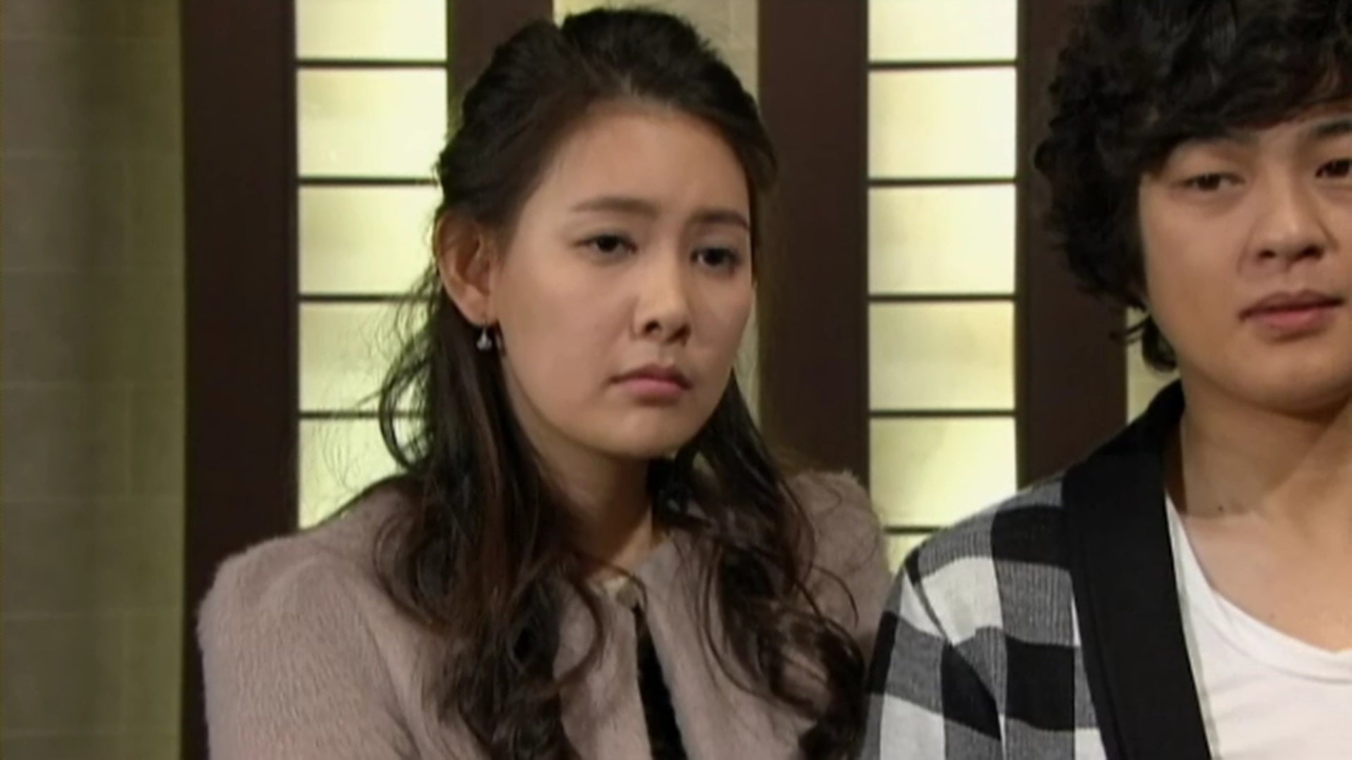 ピンクのリップスティック 第25話 | Lemino(レミノ) - 映画・ドラマ・アニメや音楽・ライブが見放題 | ドコモの動画配信サービス