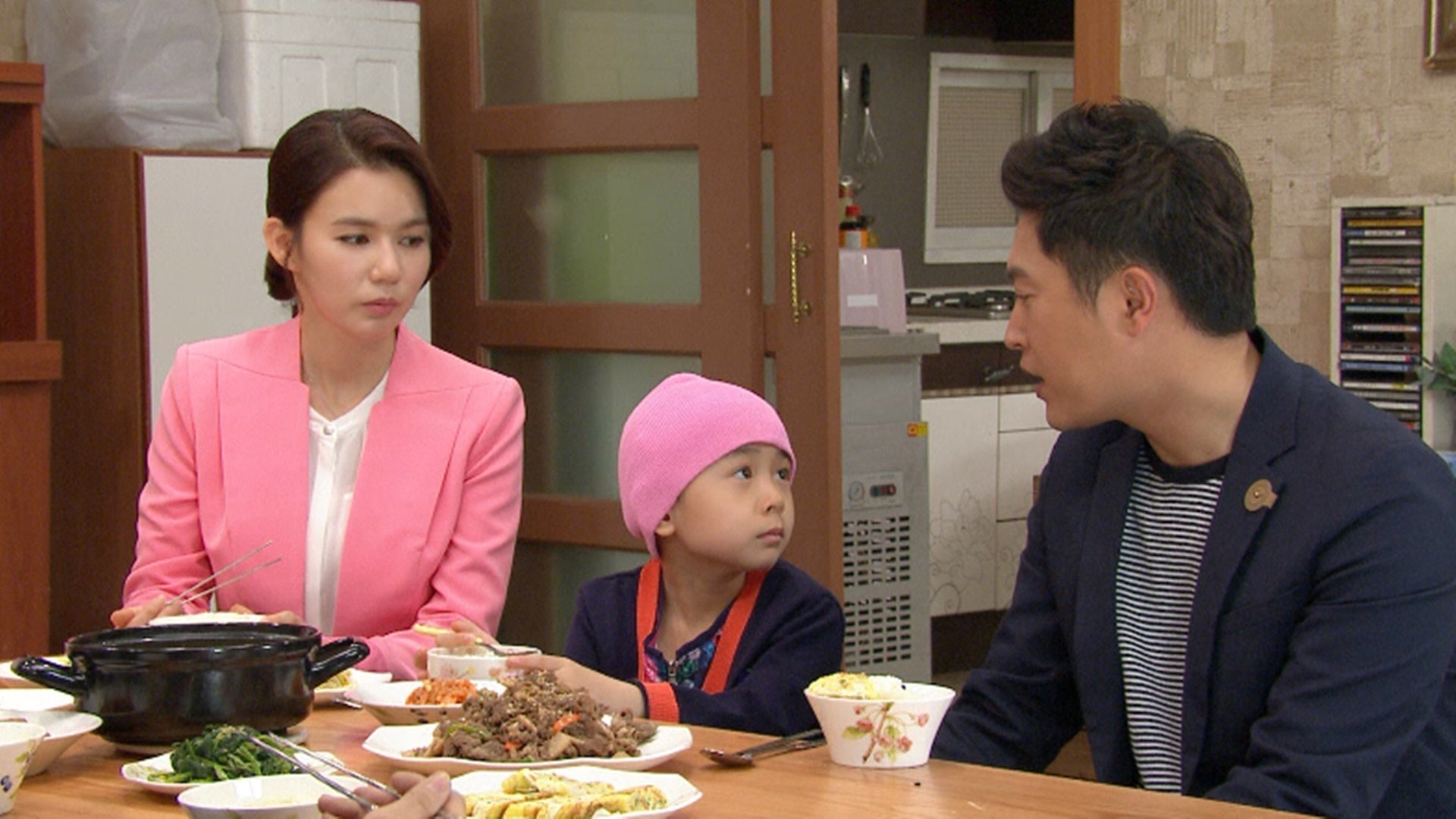 愛してたみたい 〜すべてを奪われた女〜 第142話 | Lemino(レミノ) - 映画・ドラマ・アニメや音楽・ライブが見放題 | ドコモの動画配信サービス