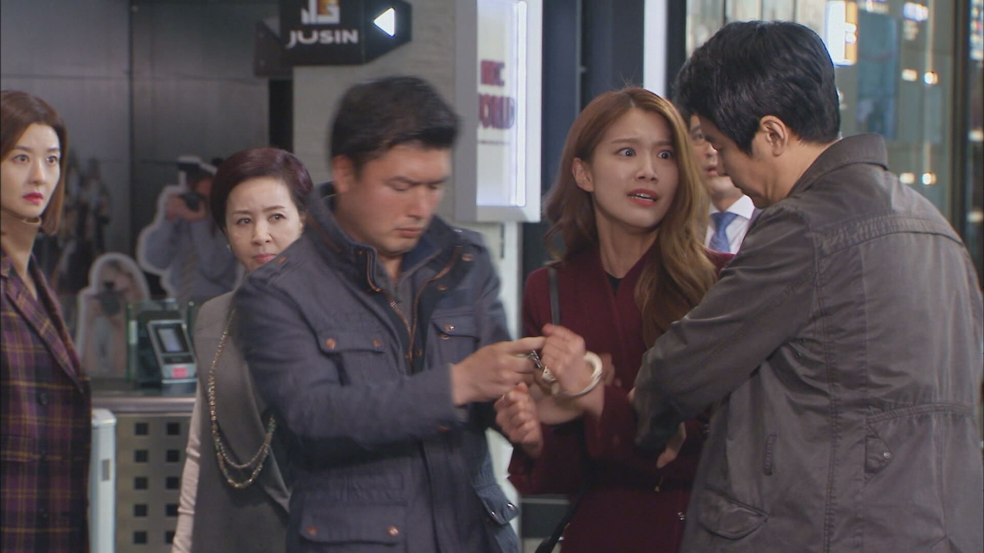 棘＜トゲ＞と蜜 第114話 | Lemino(レミノ) - 映画・ドラマ・アニメや音楽・ライブが見放題 | ドコモの動画配信サービス