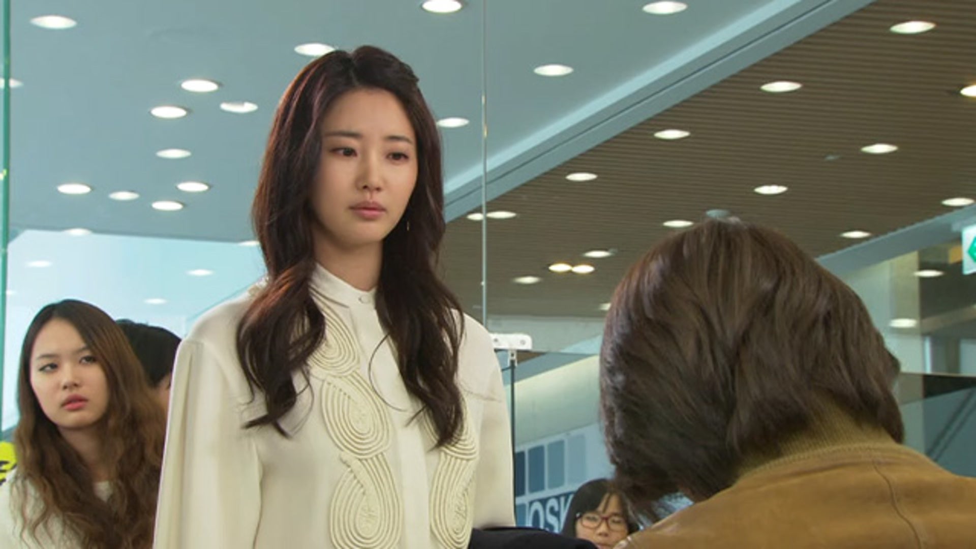 シークレット・ガーデン 第10話 | Lemino(レミノ) - 映画・ドラマ・アニメや音楽・ライブが見放題 | ドコモの動画配信サービス