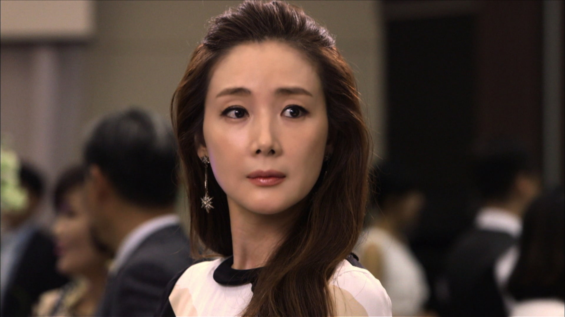 誘惑 第14話 | Lemino(レミノ) - 映画・ドラマ・アニメや音楽・ライブが見放題 | ドコモの動画配信サービス