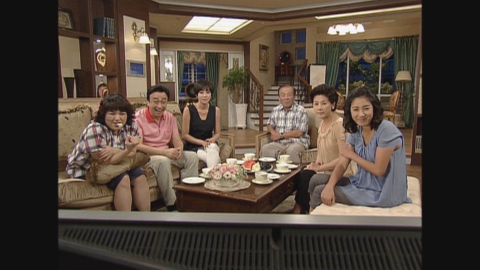 愛は簡単じゃない 第50話 | Lemino(レミノ) - 映画・ドラマ・アニメや音楽・ライブが見放題 | ドコモの動画配信サービス