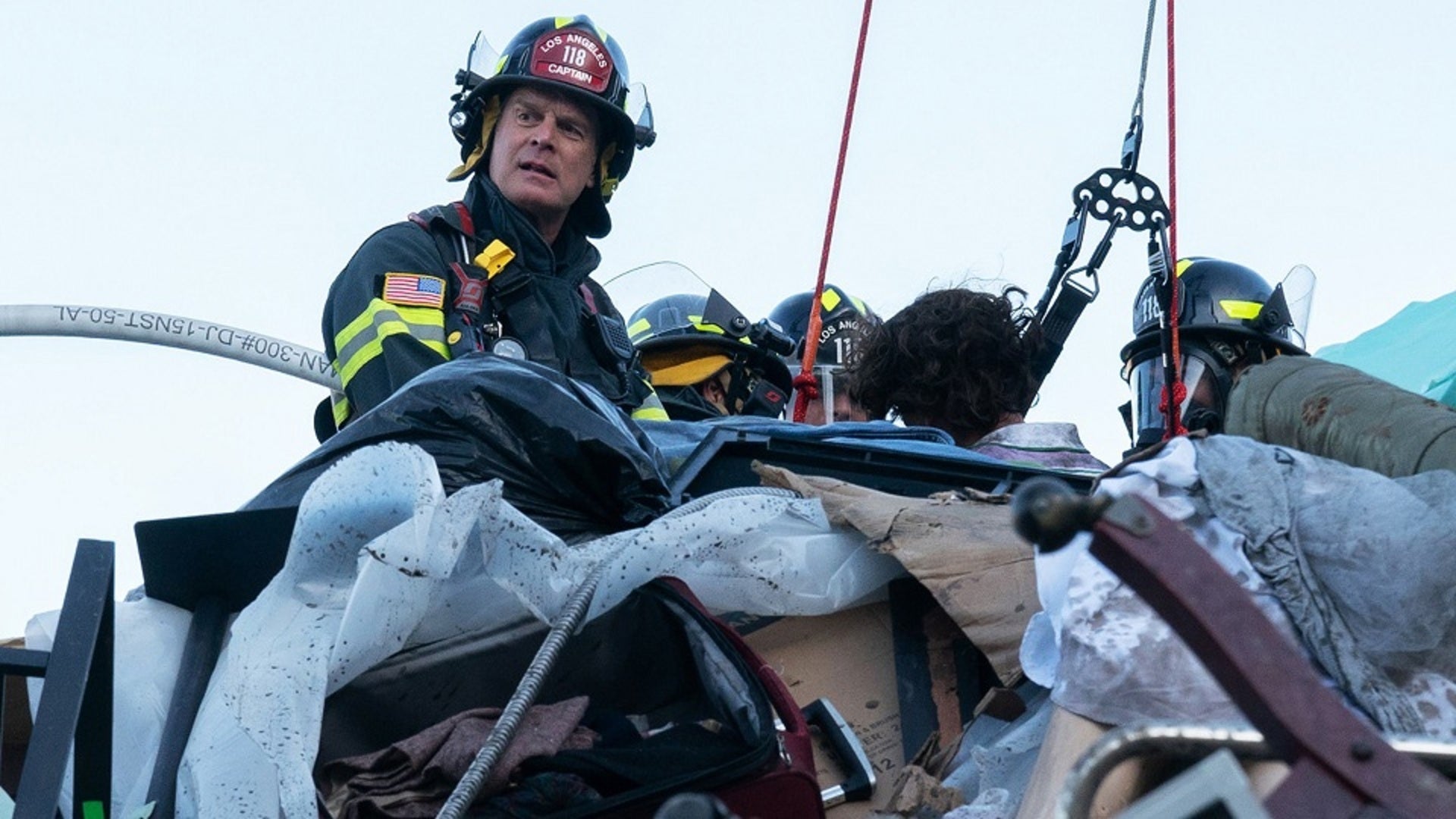 9-1-1 LA救命最前線 シーズン6 #16 | Lemino(レミノ) - 映画・ドラマ・アニメや音楽・ライブが見放題 | ドコモの動画配信サービス