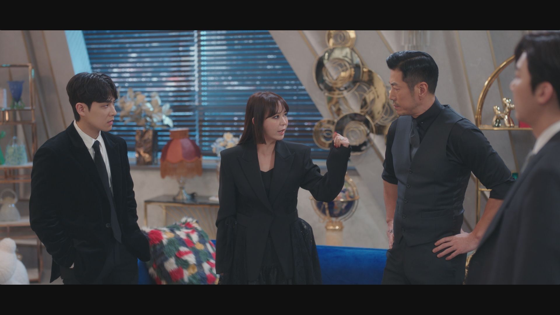 7人の脱出 season2―リベンジ― 第23話 | Lemino(レミノ) - 映画・ドラマ・アニメや音楽・ライブが見放題 | ドコモの動画配信サービス