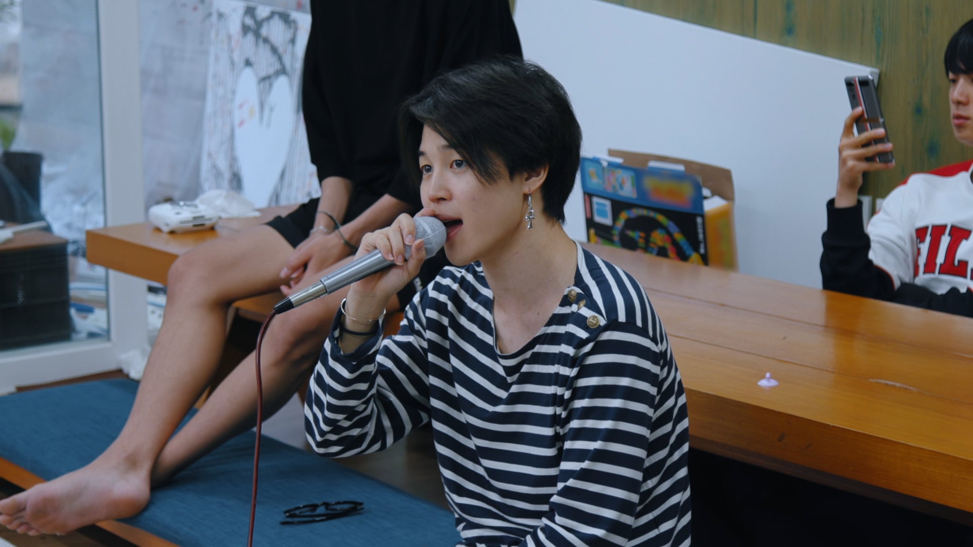 In the SOOP BTS ver. #7 | Lemino(レミノ) - 映画・ドラマ・アニメや音楽・ライブが見放題 | ドコモの動画配信サービス