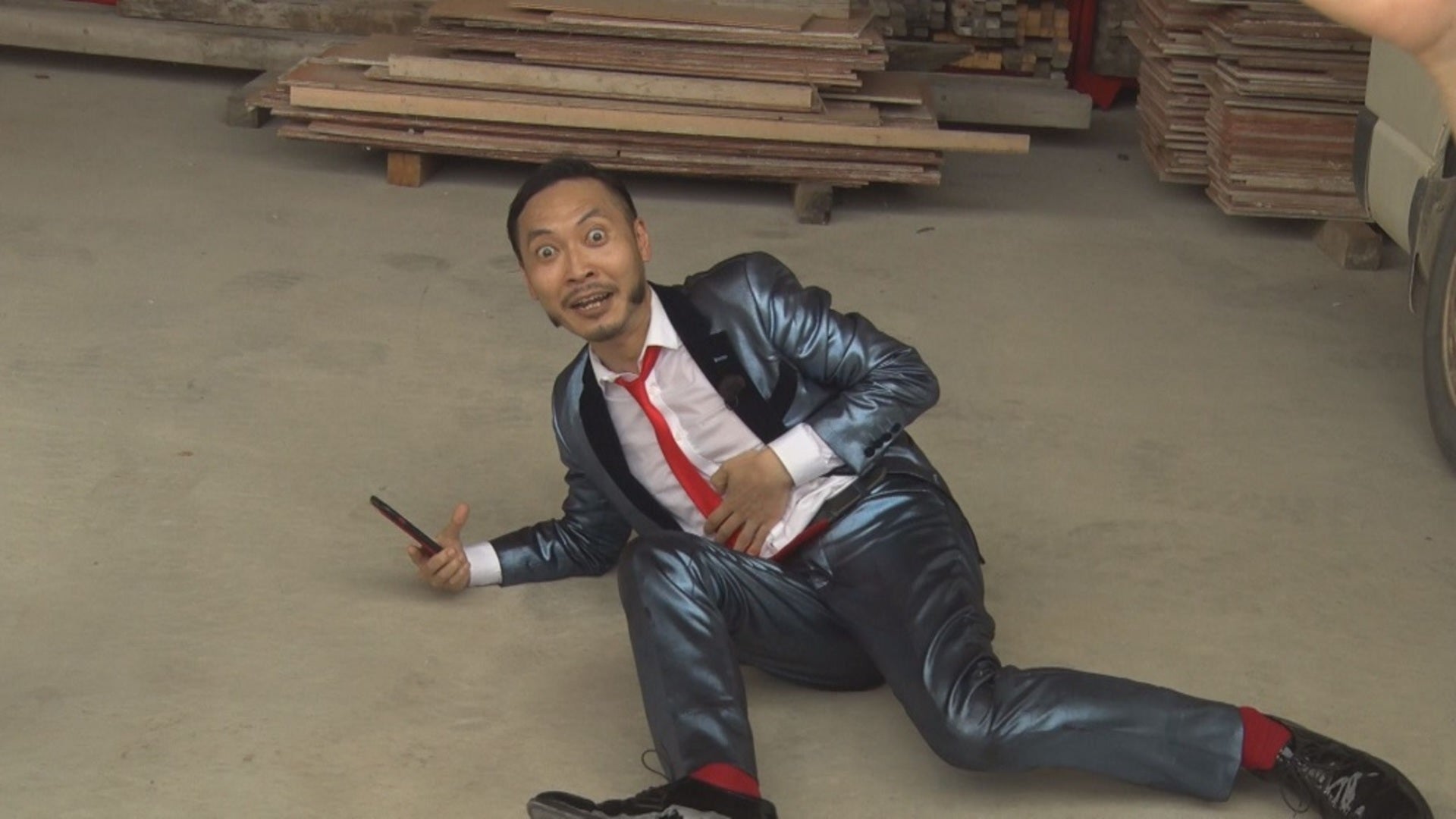 ブギウギ専務 シーズン2 #209 | Lemino(レミノ) - 映画・ドラマ・アニメや音楽・ライブが見放題 | ドコモの動画配信サービス