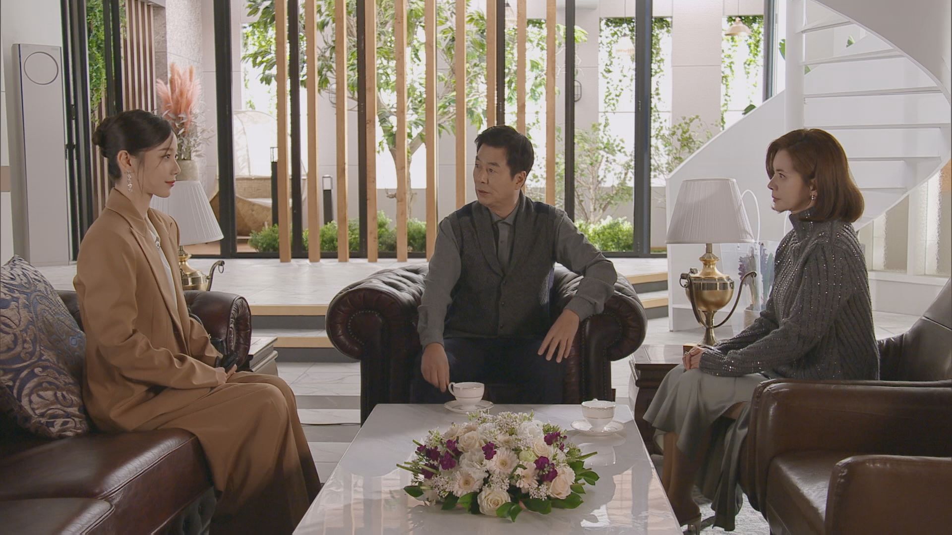 魔女のゲーム 第47話 | Lemino(レミノ) - 映画・ドラマ・アニメや音楽・ライブが見放題 | ドコモの動画配信サービス