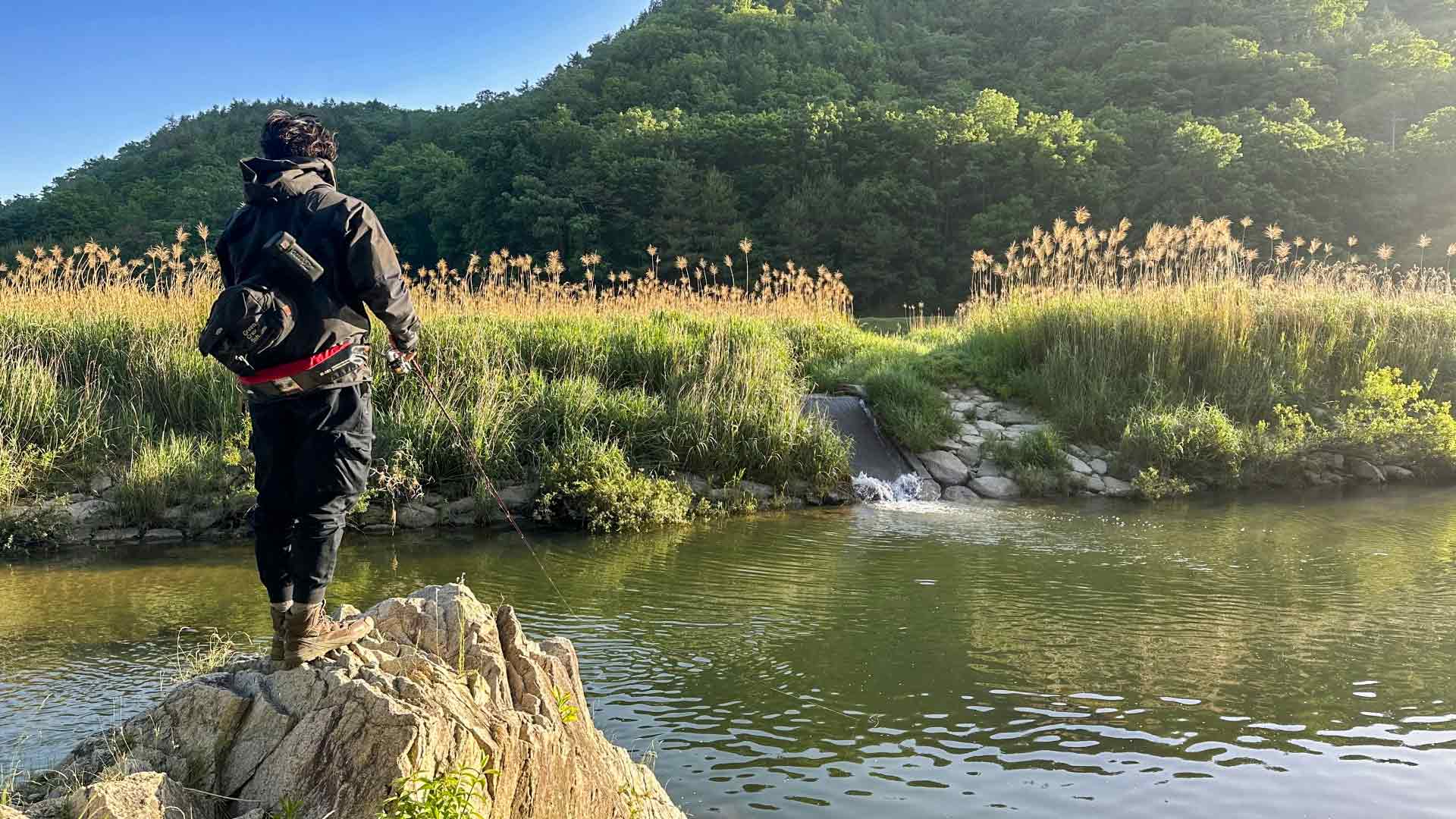 B-SNIPER 1 初夏のリザーバー バックウォーターでスナイプ【後編】 | Lemino(レミノ) - 映画・ドラマ・アニメや音楽・ライブが見放題 | ドコモの動画配信サービス