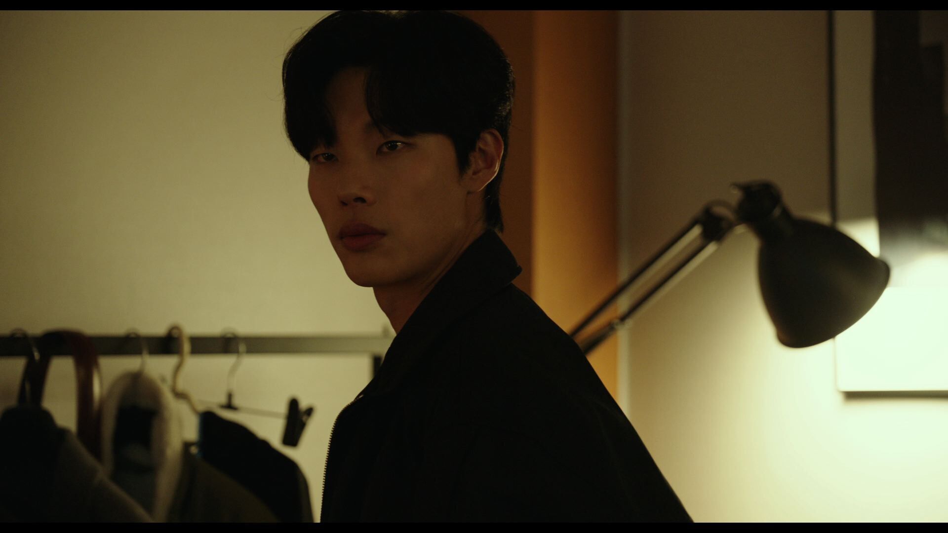 LOST 人間失格 第14話 | Lemino(レミノ) - 映画・ドラマ・アニメや音楽・ライブが見放題 | ドコモの動画配信サービス