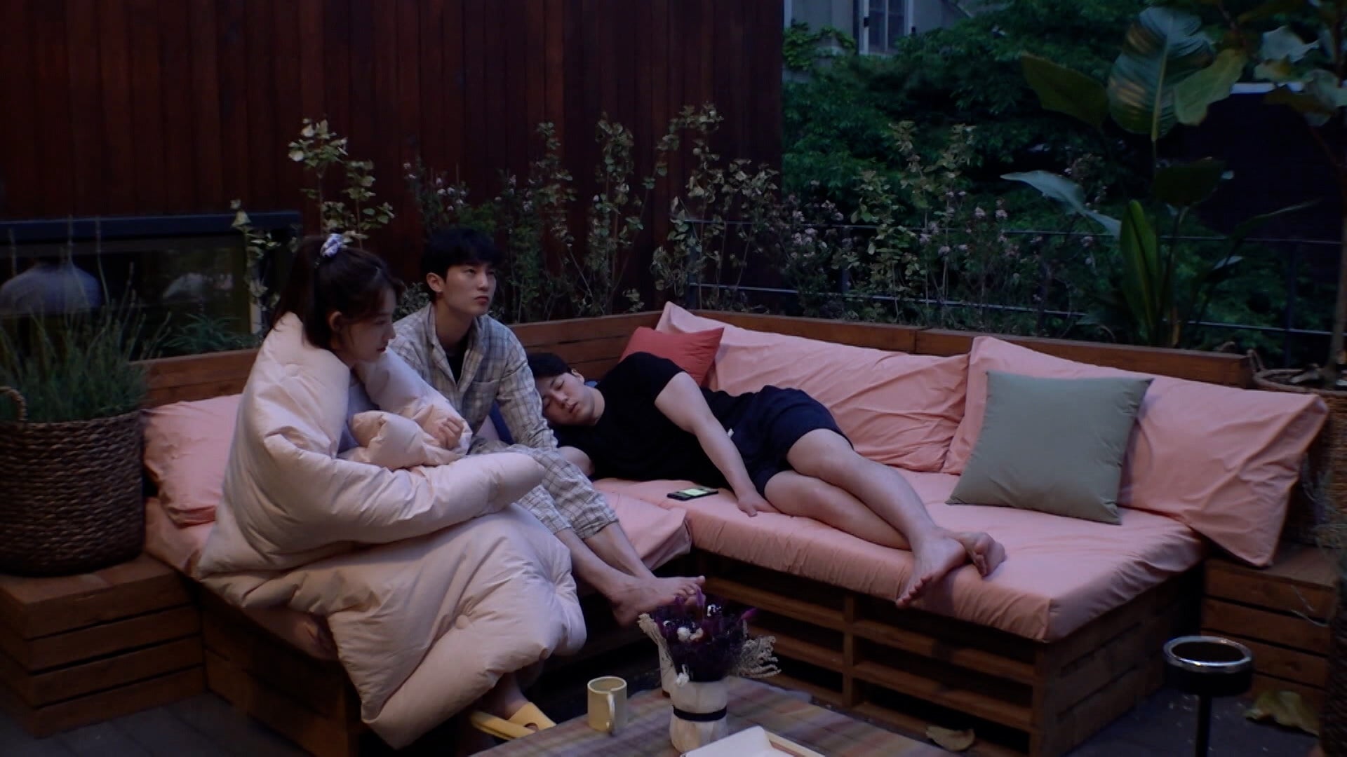 乗り換え恋愛2 第25話 | Lemino(レミノ) - 映画・ドラマ・アニメや音楽・ライブが見放題 | ドコモの動画配信サービス