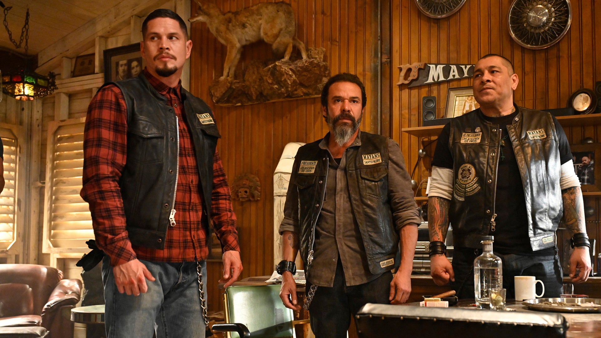 マヤンズ M.C. ～サンズ・オブ・アナーキー外伝～ シーズン3 第10話 | Lemino(レミノ) - 映画・ドラマ・アニメや音楽・ライブが見放題 | ドコモの動画配信サービス