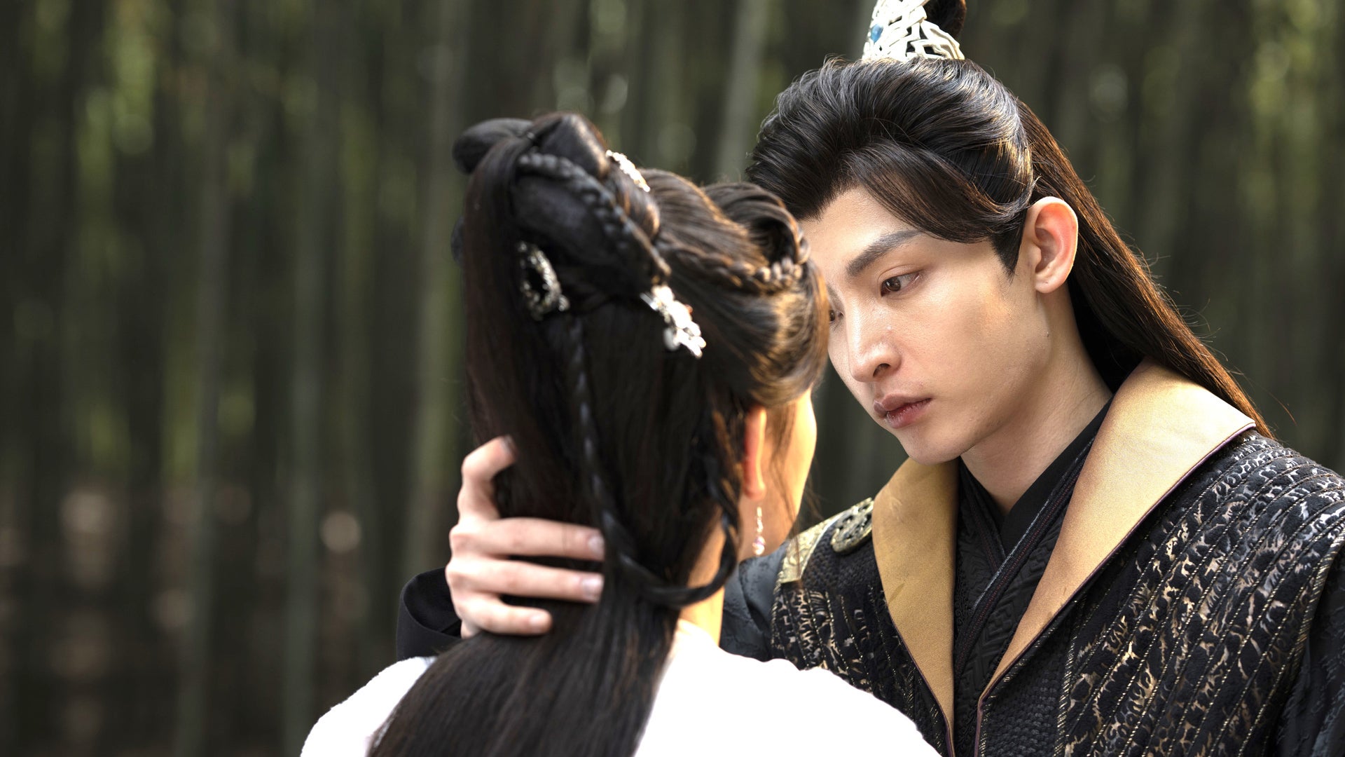 紅い結婚～愛は復讐の裏に～ #5 | Lemino(レミノ) - 映画・ドラマ・アニメや音楽・ライブが見放題 | ドコモの動画配信サービス