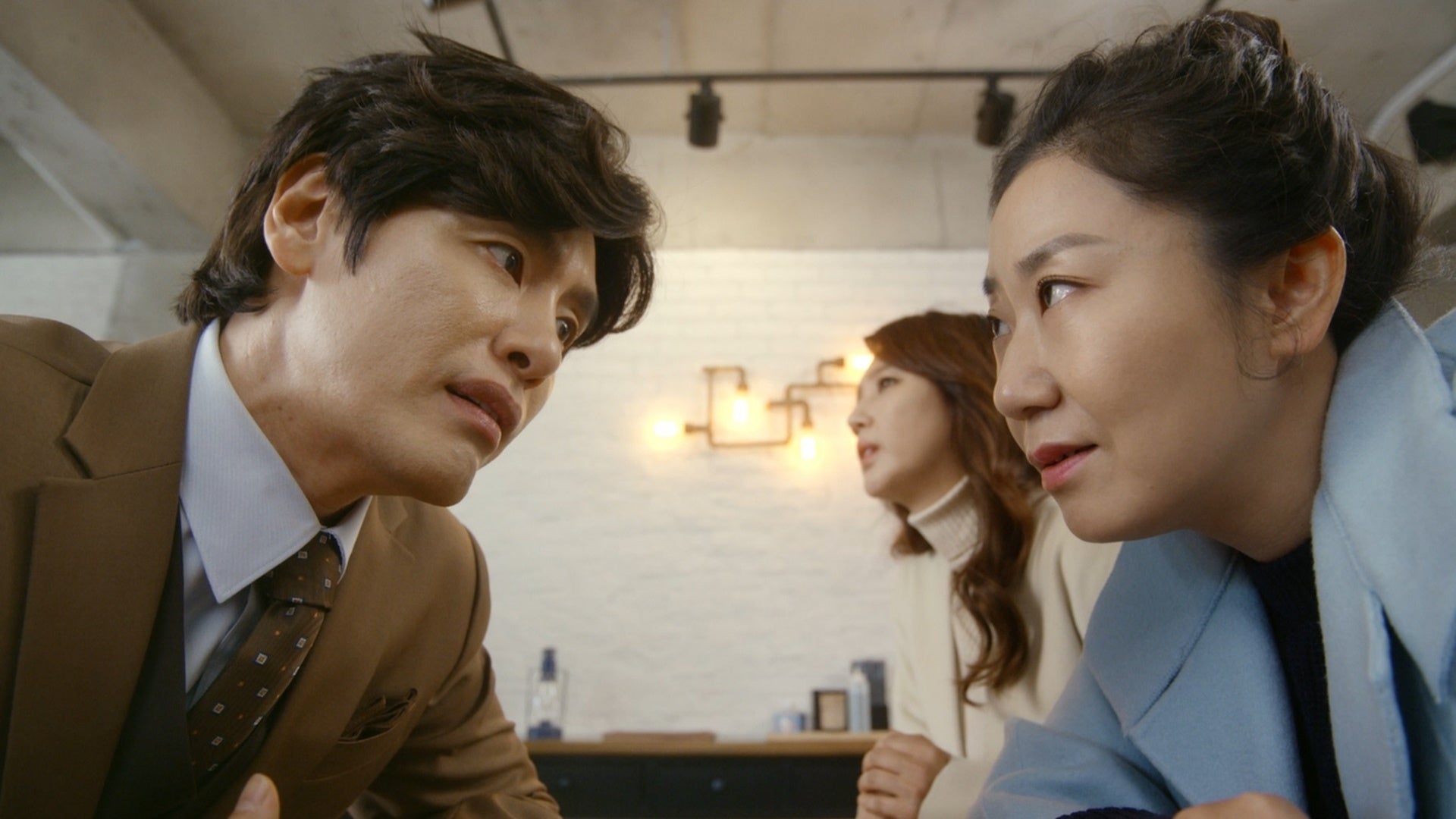 月桂樹洋服店の紳士たち 第21話 | Lemino(レミノ) - 映画・ドラマ・アニメや音楽・ライブが見放題 | ドコモの動画配信サービス