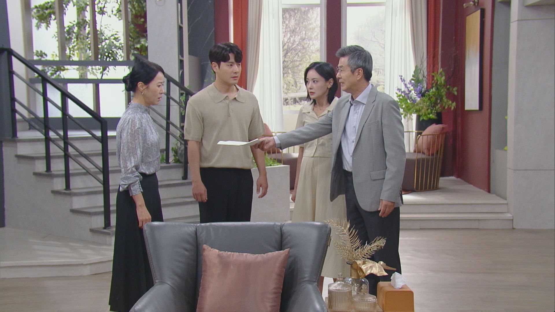 スジと出逢ったウリ〜医師たちの恋愛事情！？〜 #102 | Lemino(レミノ) - 映画・ドラマ・アニメや音楽・ライブが見放題 | ドコモの動画配信サービス