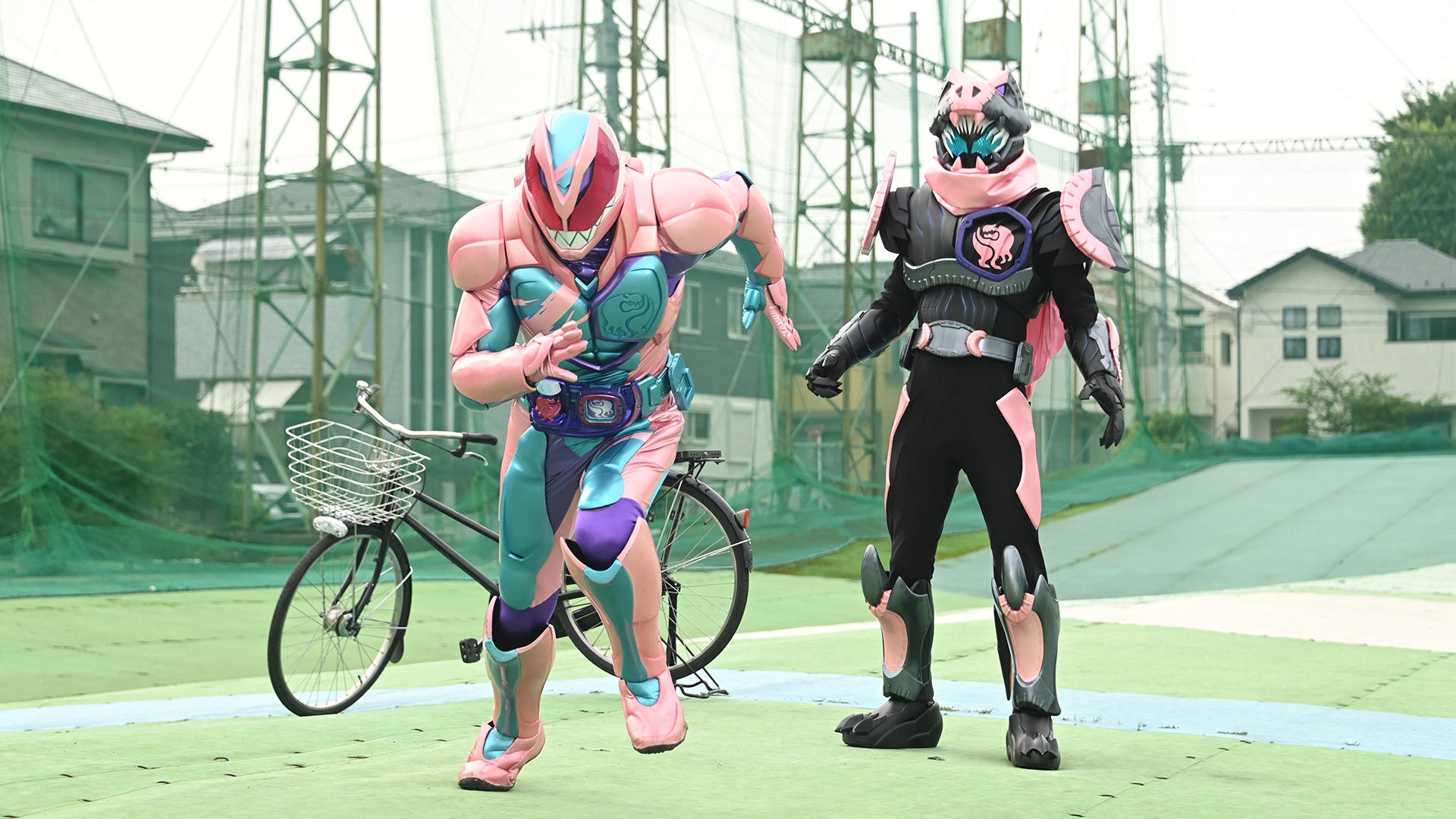 仮面ライダーリバイス 第2話 | Lemino(レミノ) - 映画・ドラマ・アニメや音楽・ライブが見放題 | ドコモの動画配信サービス