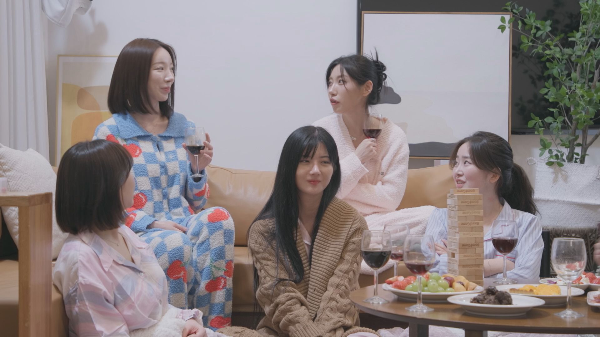 彼女たちの恋愛シェアハウス ～ToGetHer～完全版 第10話 | Lemino(レミノ) - 映画・ドラマ・アニメや音楽・ライブが見放題 | ドコモの動画配信サービス