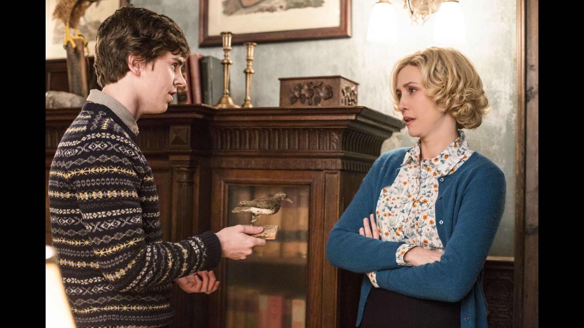 ベイツ・モーテル シーズン2 第7話 | Lemino(レミノ) - 映画・ドラマ・アニメや音楽・ライブが見放題 | ドコモの動画配信サービス