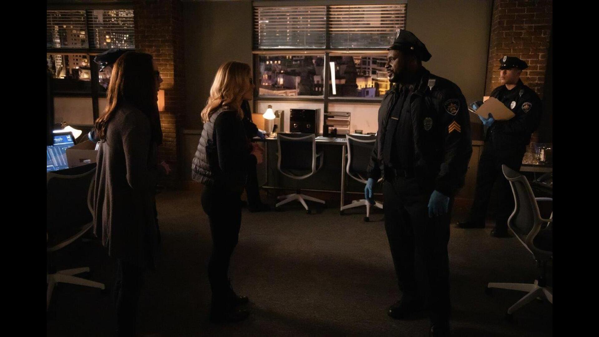 ARROW/アロー シーズン7 第21話 | Lemino(レミノ) - 映画・ドラマ・アニメや音楽・ライブが見放題 | ドコモの動画配信サービス