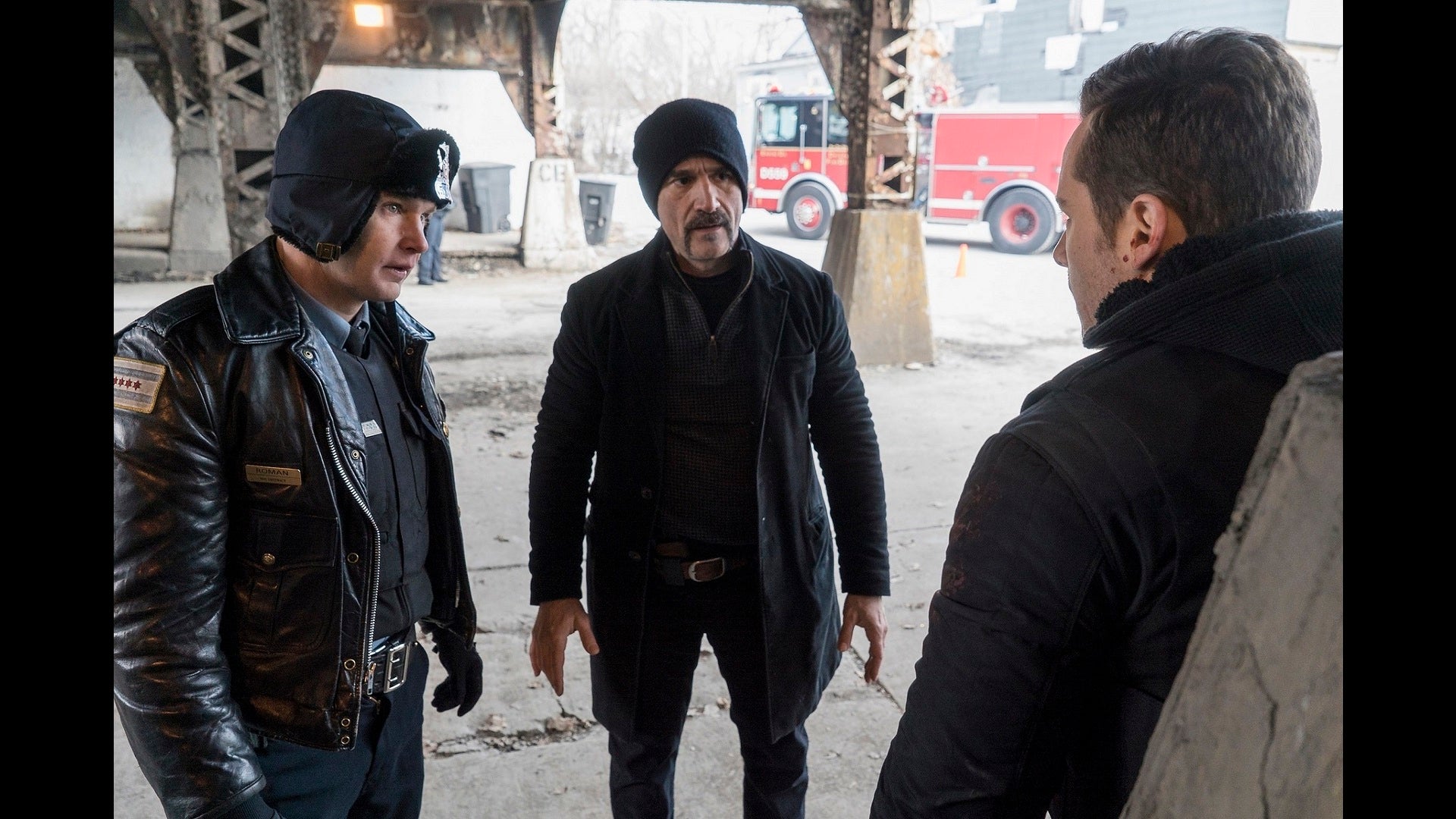 シカゴP.D. シーズン3 第17話 | Lemino(レミノ) - 映画・ドラマ・アニメや音楽・ライブが見放題 | ドコモの動画配信サービス