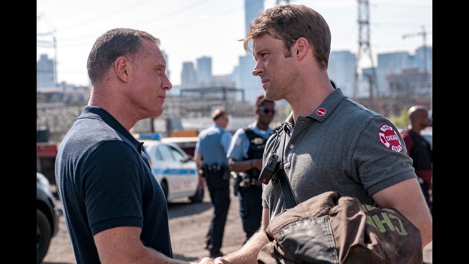 シカゴP.D. シーズン4 第1話 | Lemino(レミノ) - 映画・ドラマ・アニメや音楽・ライブが見放題 | ドコモの動画配信サービス