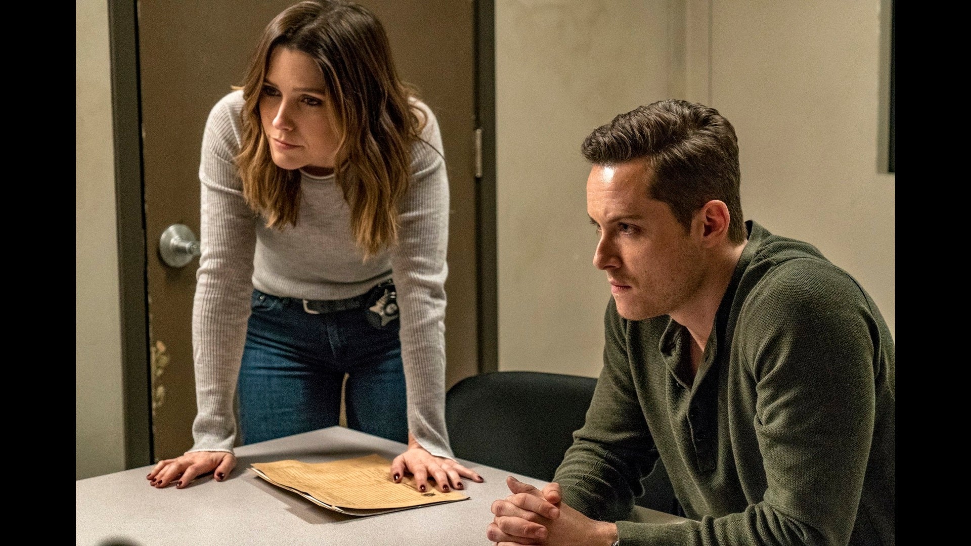 シカゴP.D. シーズン4 第19話 | Lemino(レミノ) - 映画・ドラマ・アニメや音楽・ライブが見放題 | ドコモの動画配信サービス