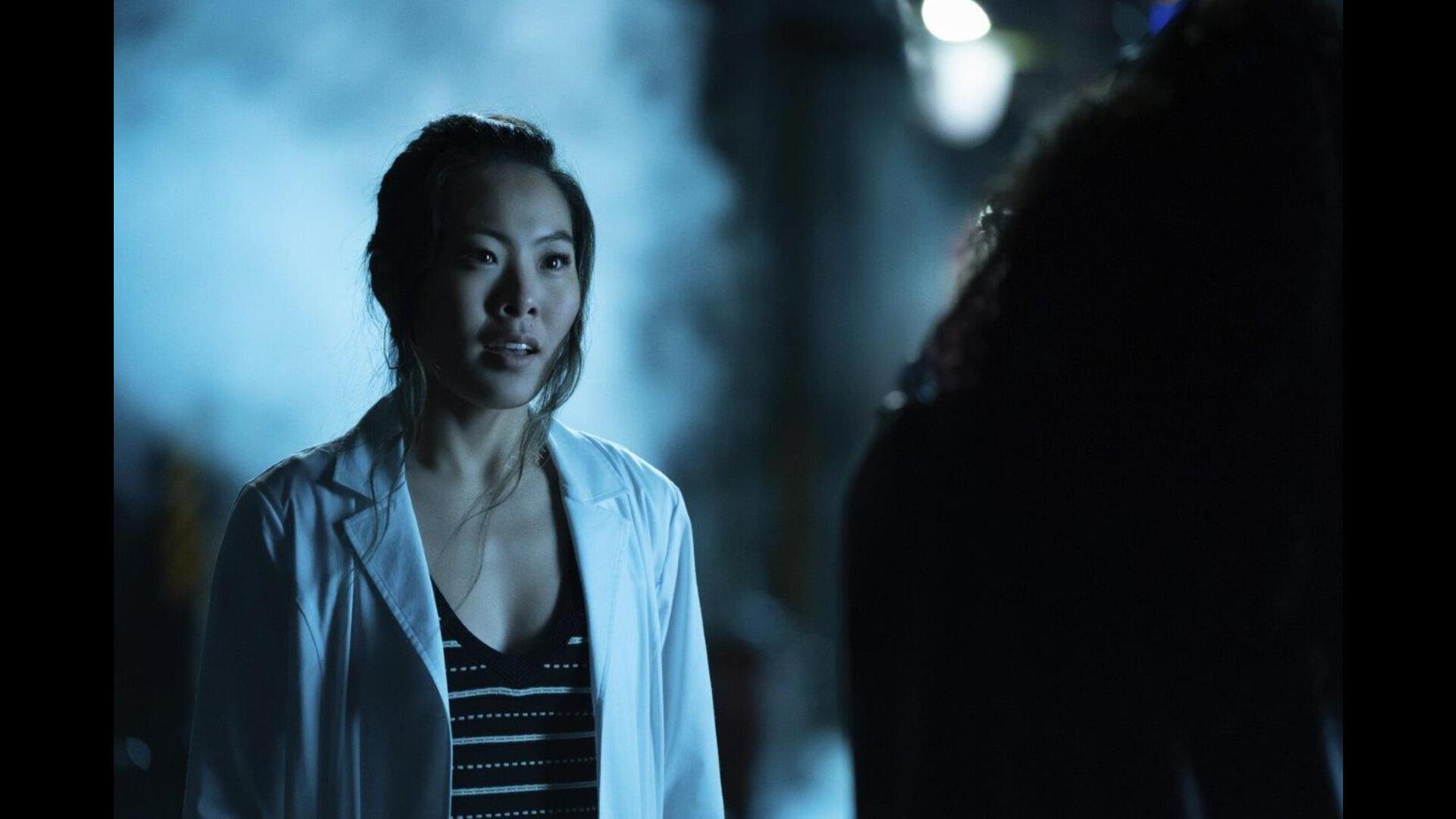 BATWOMAN/バットウーマン シーズン2 第3話 | Lemino(レミノ) - 映画・ドラマ・アニメや音楽・ライブが見放題 | ドコモの動画配信サービス